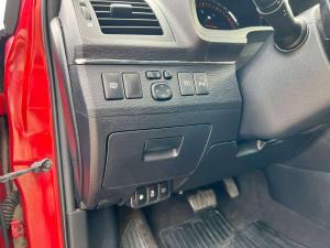 Red Toyota Avensis 2009 in Vilnius, with an engine capacity of 2.23 L and mileage of 160 thousand km for 3300 €, photo 14 on AUTOMOTO.COM.LV