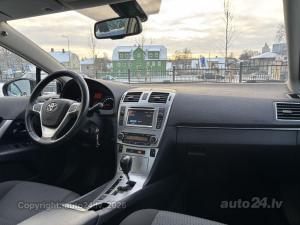 Sarkans Toyota Avensis 2012 Tartu, ar dzinēja tilpumu 1.80 L un nobraukumu 255 tūkst. km par 6000 €, foto 5 vietnē AUTOMOTO.COM.LV