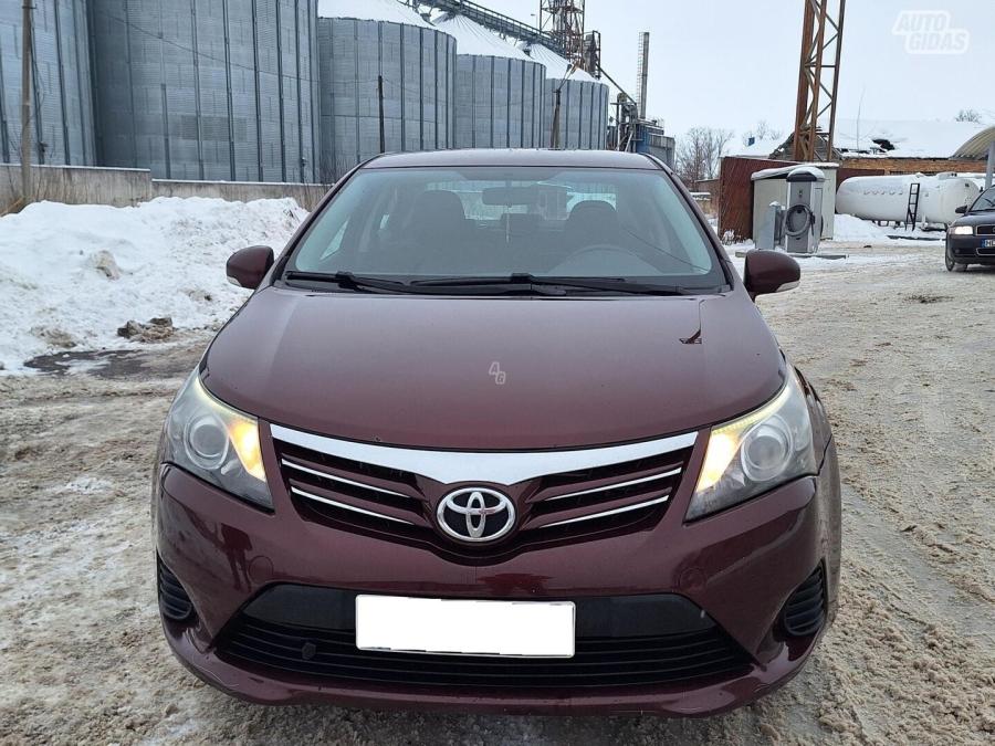 Sarkans Toyota Avensis 2012 Ukmergė, ar dzinēja tilpumu 2.00 L un nobraukumu 245 tūkst. km par 3600 €, foto 1 vietnē AUTOMOTO.COM.LV