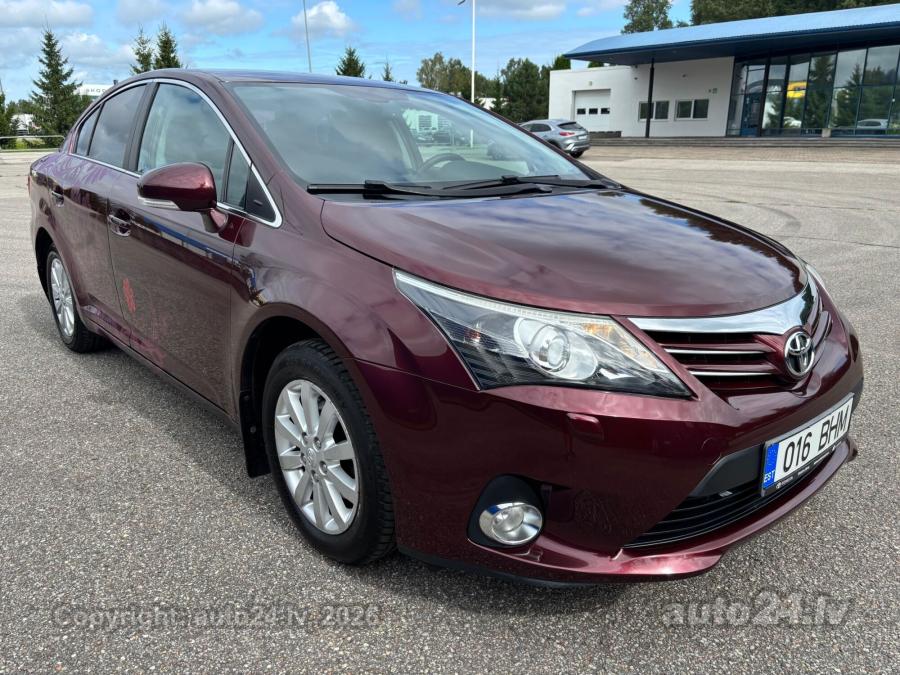 Красный Тойота Авенсис 2012 в Пайде, объемом двигателя 1.80 л и пробегом 148 тыс. км за 6690 €, фото 7 на AUTOMOTO.COM.LV
