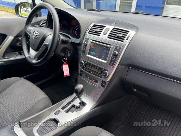 Sarkans Toyota Avensis 2012 Paide, ar dzinēja tilpumu 1.80 L un nobraukumu 148 tūkst. km par 6690 €, foto 8 vietnē AUTOMOTO.COM.LV