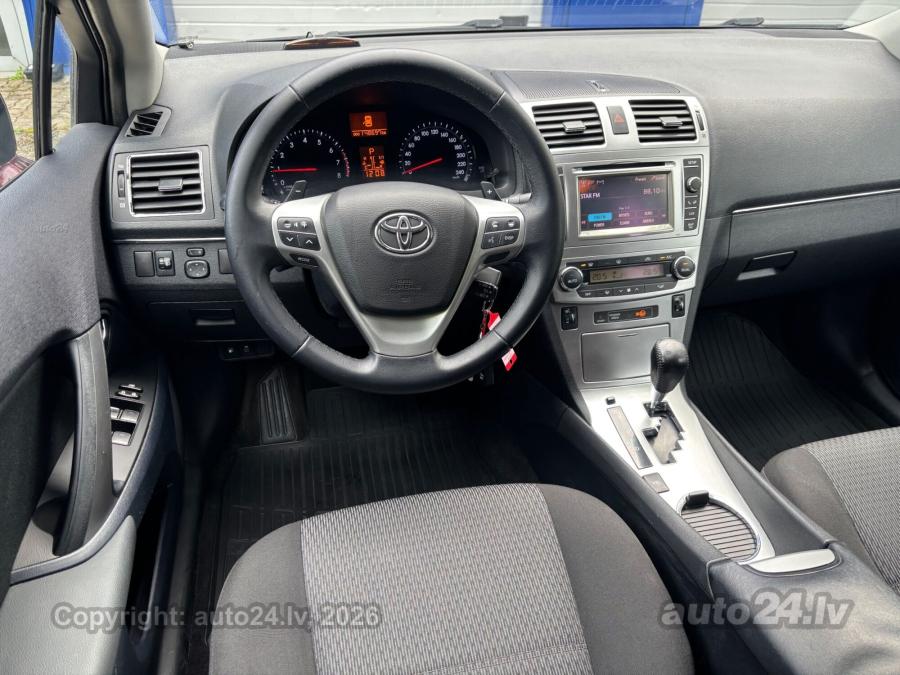 Красный Тойота Авенсис 2012 в Пайде, объемом двигателя 1.80 л и пробегом 148 тыс. км за 6690 €, фото 12 на AUTOMOTO.COM.LV