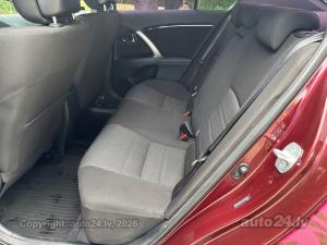 Красный Тойота Авенсис 2012 в Пайде, объемом двигателя 1.80 л и пробегом 148 тыс. км за 6690 €, фото 15 на AUTOMOTO.COM.LV