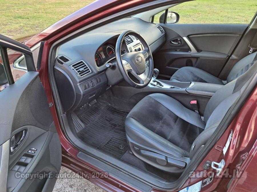 Red Toyota Avensis 2013 in Parnu, with an engine capacity of 1.80 L and mileage of 219 thousand km for 7500 €, photo 5 on AUTOMOTO.COM.LV