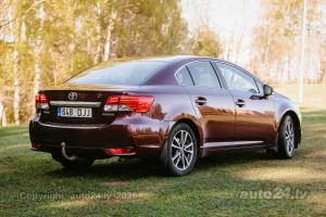 Красный Тойота Авенсис 2013 в Таллин, объемом двигателя 2.00 л и пробегом 270 тыс. км за 6000 €, фото 14 на AUTOMOTO.COM.LV