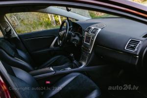 Красный Тойота Авенсис 2013 в Таллин, объемом двигателя 2.00 л и пробегом 270 тыс. км за 6000 €, фото 16 на AUTOMOTO.COM.LV
