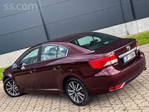 Red Toyota Avensis 2013 in Riga, with an engine capacity of 2.20 L and mileage of 314 thousand km for 5490 €, photo 8 on AUTOMOTO.COM.LV
