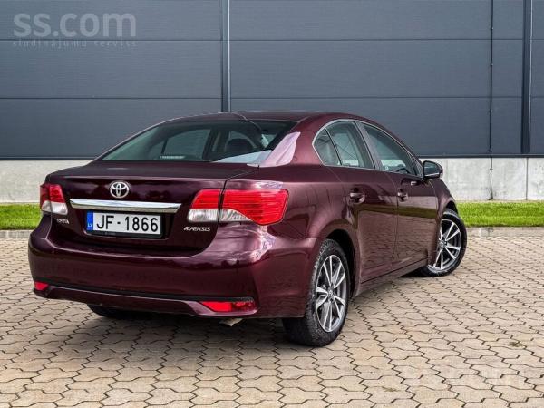 Красный Тойота Авенсис 2013 в Рига, объемом двигателя 2.20 л и пробегом 314 тыс. км за 5490 €, фото 8 на AUTOMOTO.COM.LV