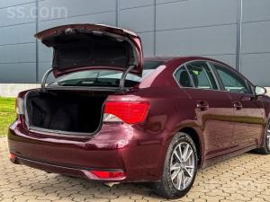 Red Toyota Avensis 2013 in Riga, with an engine capacity of 2.20 L and mileage of 314 thousand km for 5490 €, photo 12 on AUTOMOTO.COM.LV