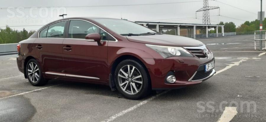 Sarkans Toyota Avensis 2013 Rīga, ar dzinēja tilpumu 1.80 L un nobraukumu 137 tūkst. km par 6500 €, foto 5 vietnē AUTOMOTO.COM.LV