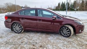 Red Toyota Avensis 2014 in Tallinn, with an engine capacity of 2.00 L and mileage of 120 thousand km for 8500 €, photo 3 on AUTOMOTO.COM.LV