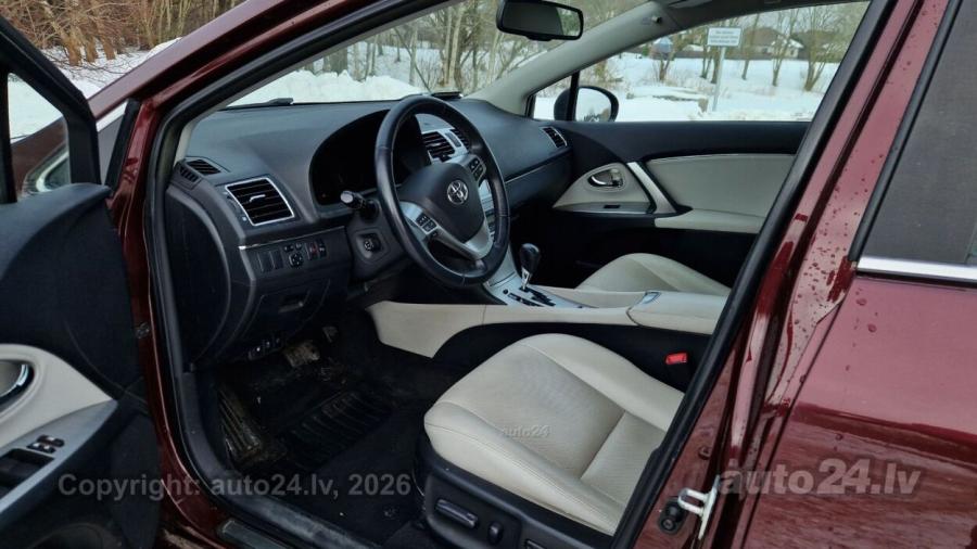 Red Toyota Avensis 2014 in Tallinn, with an engine capacity of 2.00 L and mileage of 120 thousand km for 8500 €, photo 8 on AUTOMOTO.COM.LV