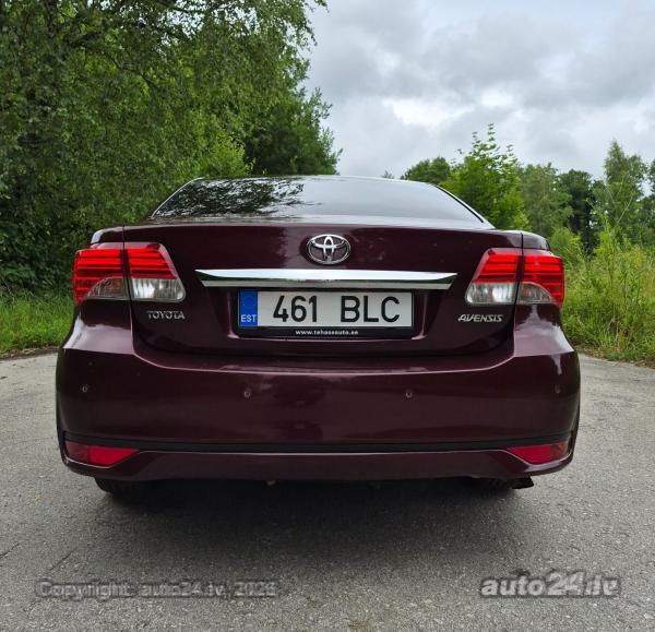 Sarkans Toyota Avensis 2014 Tallina, ar dzinēja tilpumu 2.00 L un nobraukumu 177 tūkst. km par 6990 €, foto 6 vietnē AUTOMOTO.COM.LV