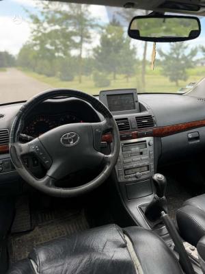 Красный Тойота Авенсис 2003 в Вильнюс, объемом двигателя 2.00 л и пробегом 362 тыс. км за 930 €, фото 9 на AUTOMOTO.COM.LV