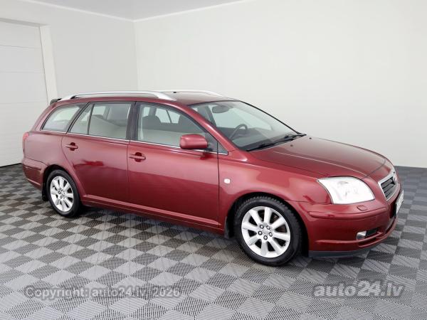 Sarkans Toyota Avensis 2004 Tallina, ar dzinēja tilpumu 2.00 L un nobraukumu 316 tūkst. km par 1299 €, foto 1 vietnē AUTOMOTO.COM.LV