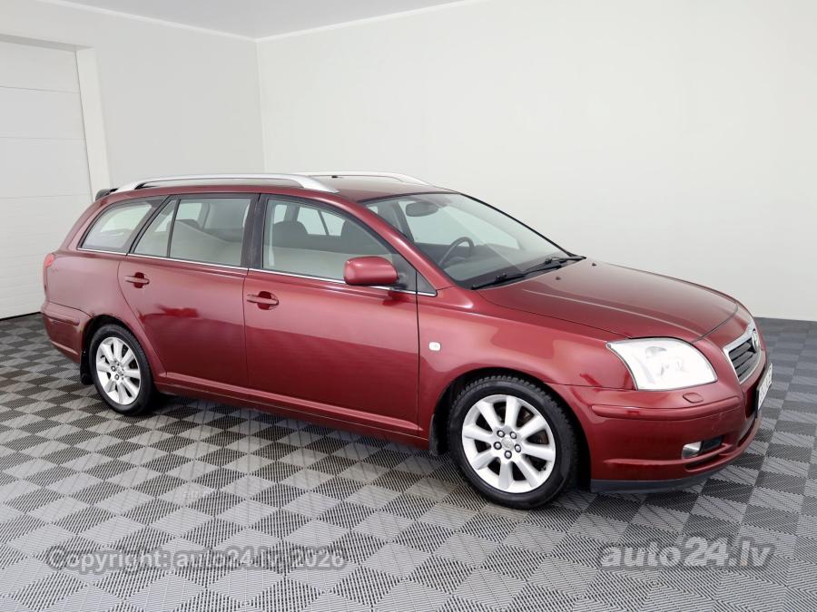 Sarkans Toyota Avensis 2004 Tallina, ar dzinēja tilpumu 2.00 L un nobraukumu 316 tūkst. km par 1299 €, foto 1 vietnē AUTOMOTO.COM.LV