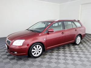 Red Toyota Avensis 2004 in Tallinn, with an engine capacity of 2.00 L and mileage of 316 thousand km for 1099 €, photo 3 on AUTOMOTO.COM.LV