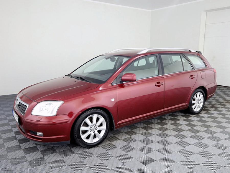 Red Toyota Avensis 2004 in Tallinn, with an engine capacity of 2.00 L and mileage of 316 thousand km for 1099 €, photo 3 on AUTOMOTO.COM.LV
