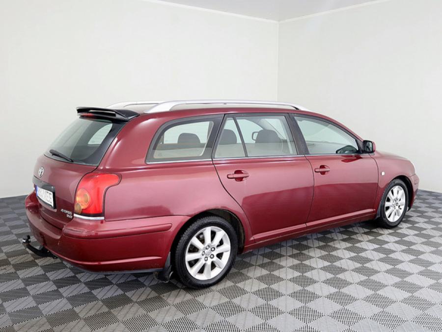 Red Toyota Avensis 2004 in Tallinn, with an engine capacity of 2.00 L and mileage of 316 thousand km for 1099 €, photo 4 on AUTOMOTO.COM.LV