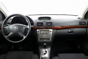 Red Toyota Avensis 2004 in Tallinn, with an engine capacity of 2.00 L and mileage of 316 thousand km for 1099 €, photo 13 on AUTOMOTO.COM.LV
