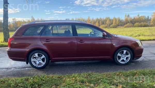 Red Toyota Avensis 2005 in Riga, with an engine capacity of 1.80 L and mileage of 359 thousand km for 1650 €, photo 3 on AUTOMOTO.COM.LV
