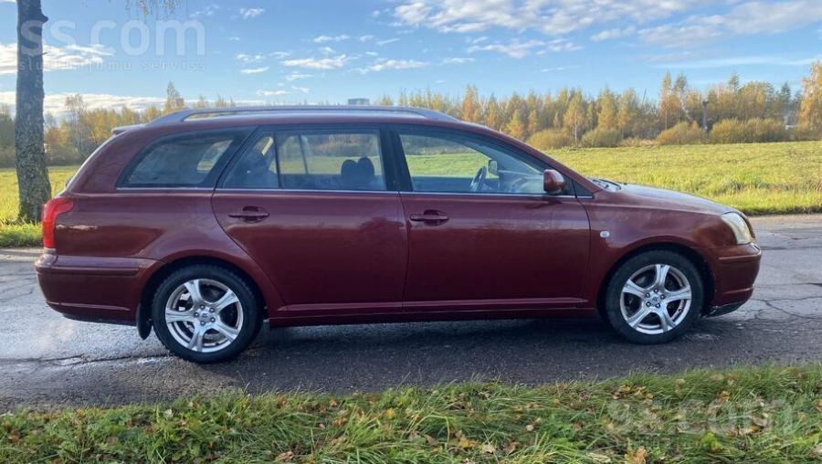 Sarkans Toyota Avensis 2005 Rīga, ar dzinēja tilpumu 1.80 L un nobraukumu 359 tūkst. km par 1650 €, foto 4 vietnē AUTOMOTO.COM.LV