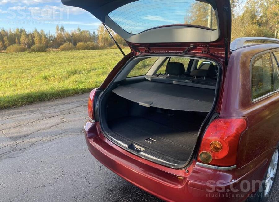Sarkans Toyota Avensis 2005 Rīga, ar dzinēja tilpumu 1.80 L un nobraukumu 359 tūkst. km par 1650 €, foto 7 vietnē AUTOMOTO.COM.LV