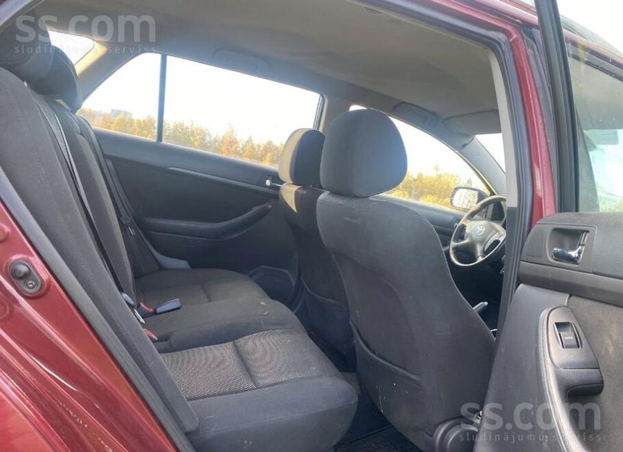 Sarkans Toyota Avensis 2005 Rīga, ar dzinēja tilpumu 1.80 L un nobraukumu 359 tūkst. km par 1650 €, foto 8 vietnē AUTOMOTO.COM.LV