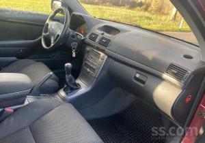 Sarkans Toyota Avensis 2005 Rīga, ar dzinēja tilpumu 1.80 L un nobraukumu 359 tūkst. km par 1650 €, foto 9 vietnē AUTOMOTO.COM.LV