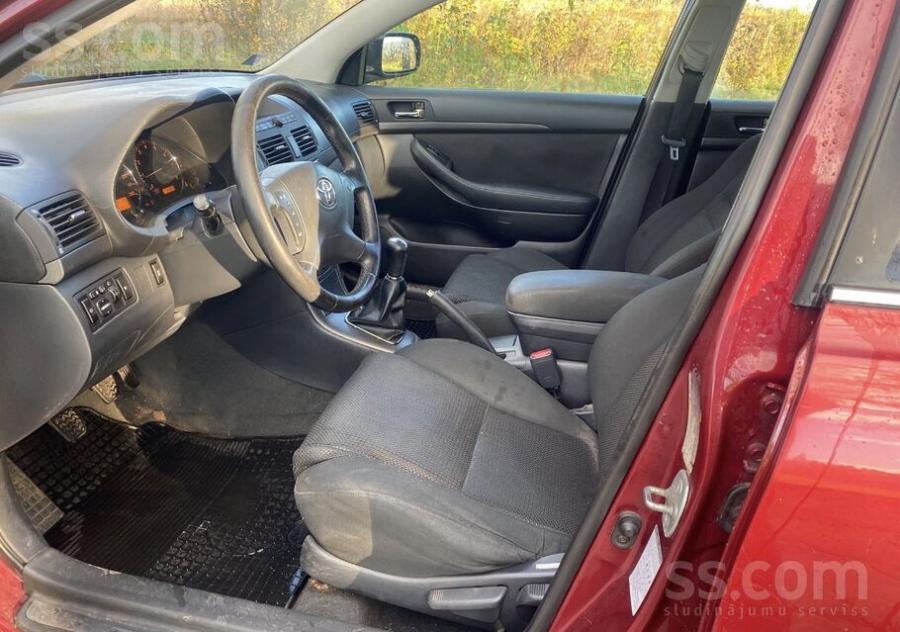 Sarkans Toyota Avensis 2005 Rīga, ar dzinēja tilpumu 1.80 L un nobraukumu 359 tūkst. km par 1650 €, foto 12 vietnē AUTOMOTO.COM.LV