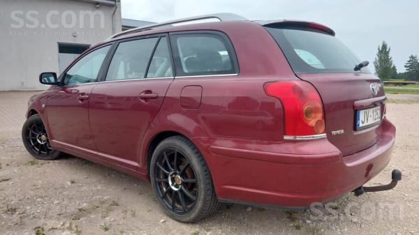 Sarkans Toyota Avensis 2006 Limbaži, ar dzinēja tilpumu 1.80 L un nobraukumu 308 tūkst. km par 900 €, foto 3 vietnē AUTOMOTO.COM.LV