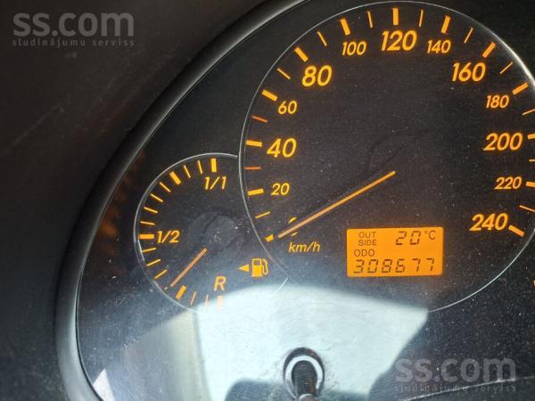 Красный Тойота Авенсис 2006 в Валмиера, объемом двигателя 1.80 л и пробегом 307 тыс. км за 1200 €, фото 9 на AUTOMOTO.COM.LV