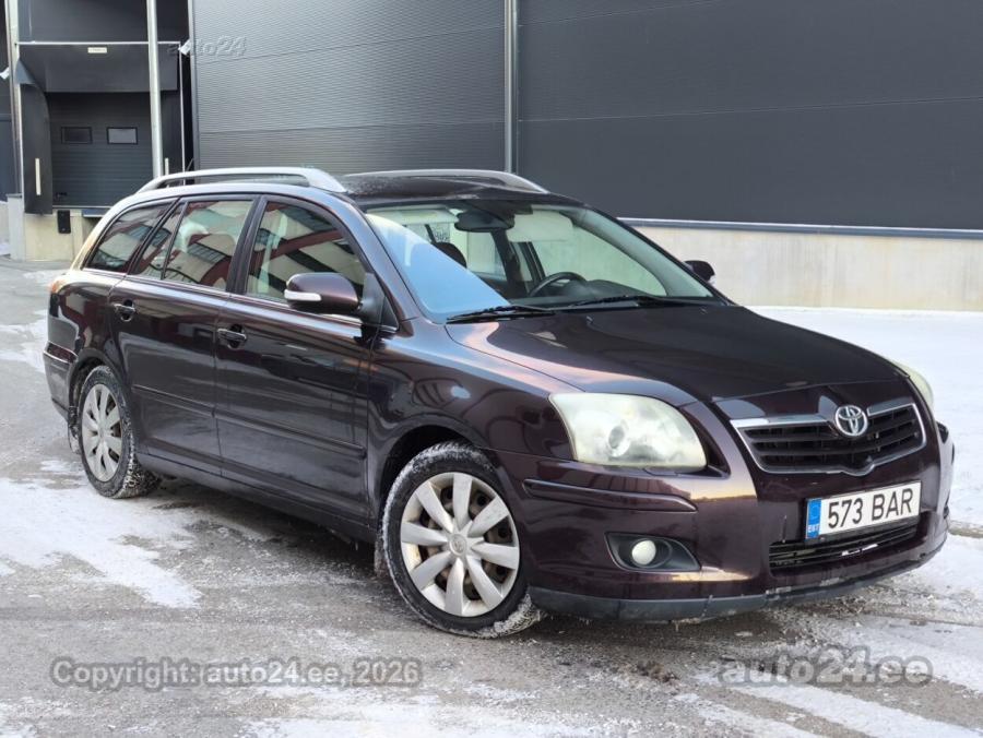 Sarkans Toyota Avensis 2007 Tallina, ar dzinēja tilpumu 2.20 L un nobraukumu 339 tūkst. km par 2488 €, foto 3 vietnē AUTOMOTO.COM.LV