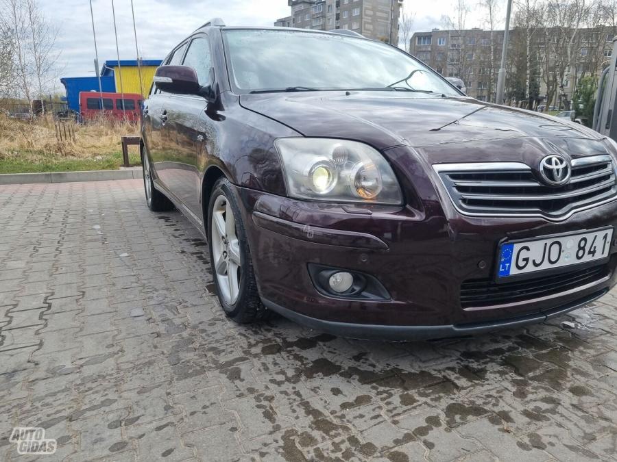 Red Toyota Avensis 2007 in Kaunas, with an engine capacity of 2.20 L and mileage of 331 thousand km for 1799 €, photo 4 on AUTOMOTO.COM.LV