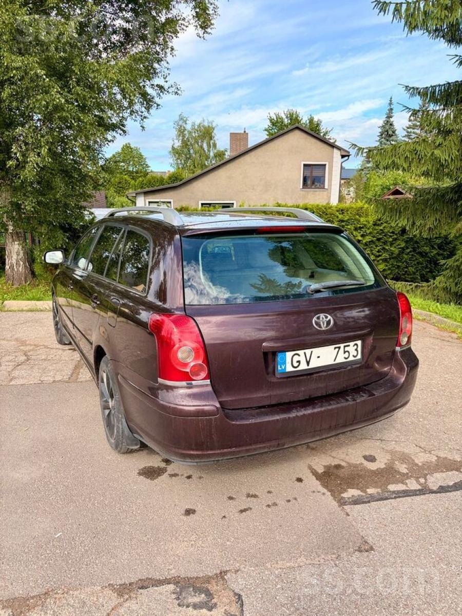 Красный Тойота Авенсис 2007 в Елгава, объемом двигателя 2.40 л и пробегом 368 тыс. км за 3500 €, фото 5 на AUTOMOTO.COM.LV