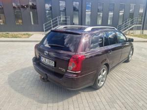 Red Toyota Avensis 2007 in Vilnius, with an engine capacity of 2.23 L and mileage of 420 thousand km for 1950 €, photo 5 on AUTOMOTO.COM.LV