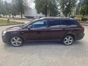 Red Toyota Avensis 2007 in Vilnius, with an engine capacity of 2.23 L and mileage of 420 thousand km for 1950 €, photo 9 on AUTOMOTO.COM.LV