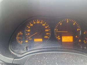 Red Toyota Avensis 2007 in Vilnius, with an engine capacity of 2.23 L and mileage of 420 thousand km for 1950 €, photo 11 on AUTOMOTO.COM.LV