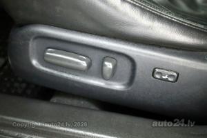 Sarkans Toyota Avensis 2008 Tallina, ar dzinēja tilpumu 2.00 L un nobraukumu 292 tūkst. km par 2199 €, foto 10 vietnē AUTOMOTO.COM.LV