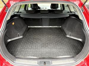 Sarkans Toyota Avensis 2011 Saldus, ar dzinēja tilpumu 2.00 L un nobraukumu 363 tūkst. km par 3950 €, foto 11 vietnē AUTOMOTO.COM.LV