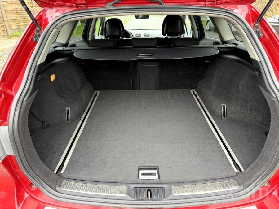 Sarkans Toyota Avensis 2011 Saldus, ar dzinēja tilpumu 2.00 L un nobraukumu 363 tūkst. km par 3950 €, foto 12 vietnē AUTOMOTO.COM.LV