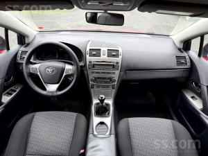 Sarkans Toyota Avensis 2011 Saldus, ar dzinēja tilpumu 2.00 L un nobraukumu 363 tūkst. km par 3950 €, foto 17 vietnē AUTOMOTO.COM.LV