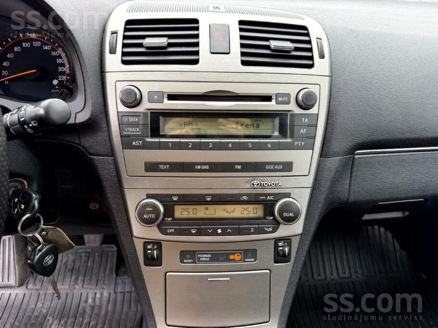 Sarkans Toyota Avensis 2011 Saldus, ar dzinēja tilpumu 2.00 L un nobraukumu 363 tūkst. km par 3950 €, foto 26 vietnē AUTOMOTO.COM.LV