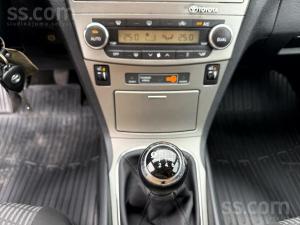 Sarkans Toyota Avensis 2011 Saldus, ar dzinēja tilpumu 2.00 L un nobraukumu 363 tūkst. km par 3950 €, foto 27 vietnē AUTOMOTO.COM.LV