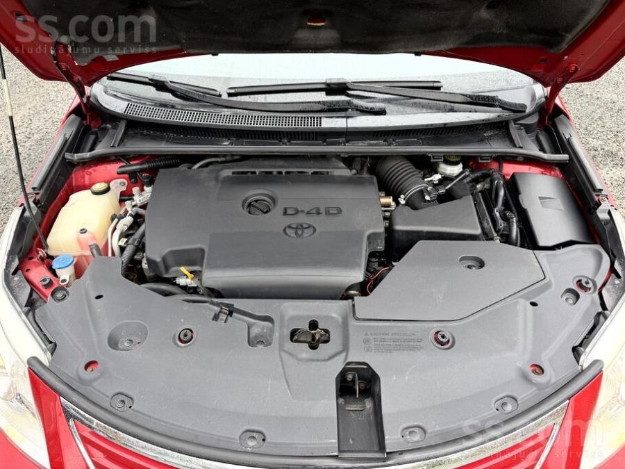 Sarkans Toyota Avensis 2011 Saldus, ar dzinēja tilpumu 2.00 L un nobraukumu 363 tūkst. km par 3950 €, foto 32 vietnē AUTOMOTO.COM.LV