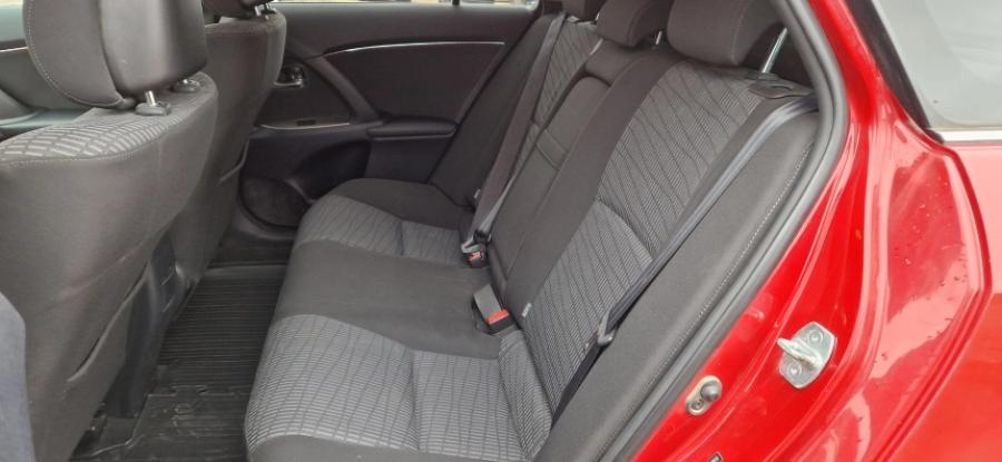 Sarkans Toyota Avensis 2011 Rīga, ar dzinēja tilpumu 2.00 L un nobraukumu 234 tūkst. km par 5750 €, foto 16 vietnē AUTOMOTO.COM.LV