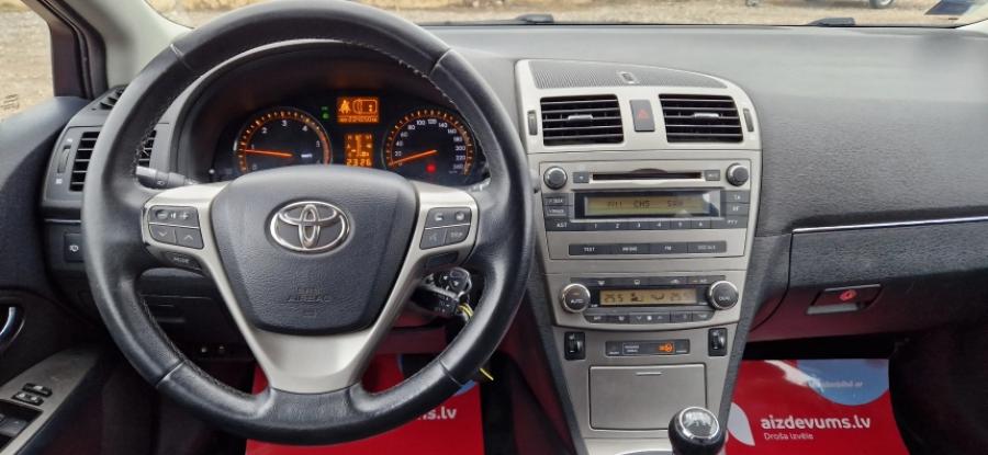 Sarkans Toyota Avensis 2011 Rīga, ar dzinēja tilpumu 2.00 L un nobraukumu 234 tūkst. km par 5750 €, foto 27 vietnē AUTOMOTO.COM.LV