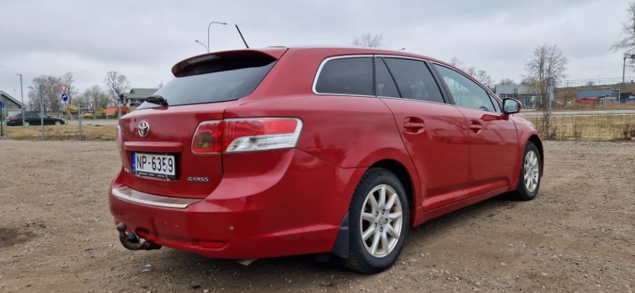 Sarkans Toyota Avensis 2011 Rīga, ar dzinēja tilpumu 2.00 L un nobraukumu 234 tūkst. km par 5750 €, foto 32 vietnē AUTOMOTO.COM.LV