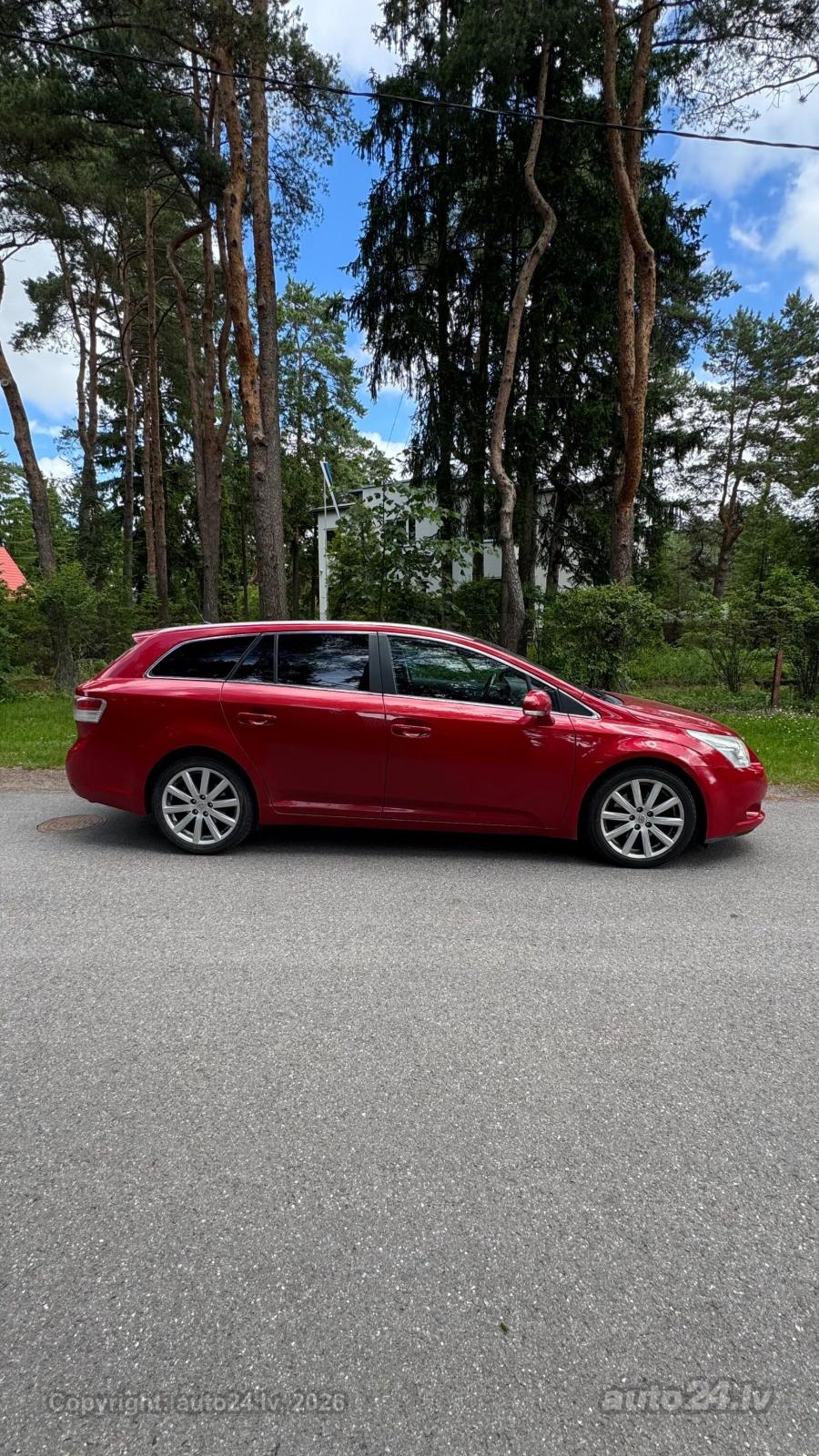 Red Toyota Avensis 2011 in Tallinn, with an engine capacity of 2.20 L and mileage of 242 thousand km for 5990 €, photo 3 on AUTOMOTO.COM.LV