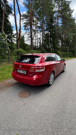 Red Toyota Avensis 2011 in Tallinn, with an engine capacity of 2.20 L and mileage of 242 thousand km for 5990 €, photo 4 on AUTOMOTO.COM.LV